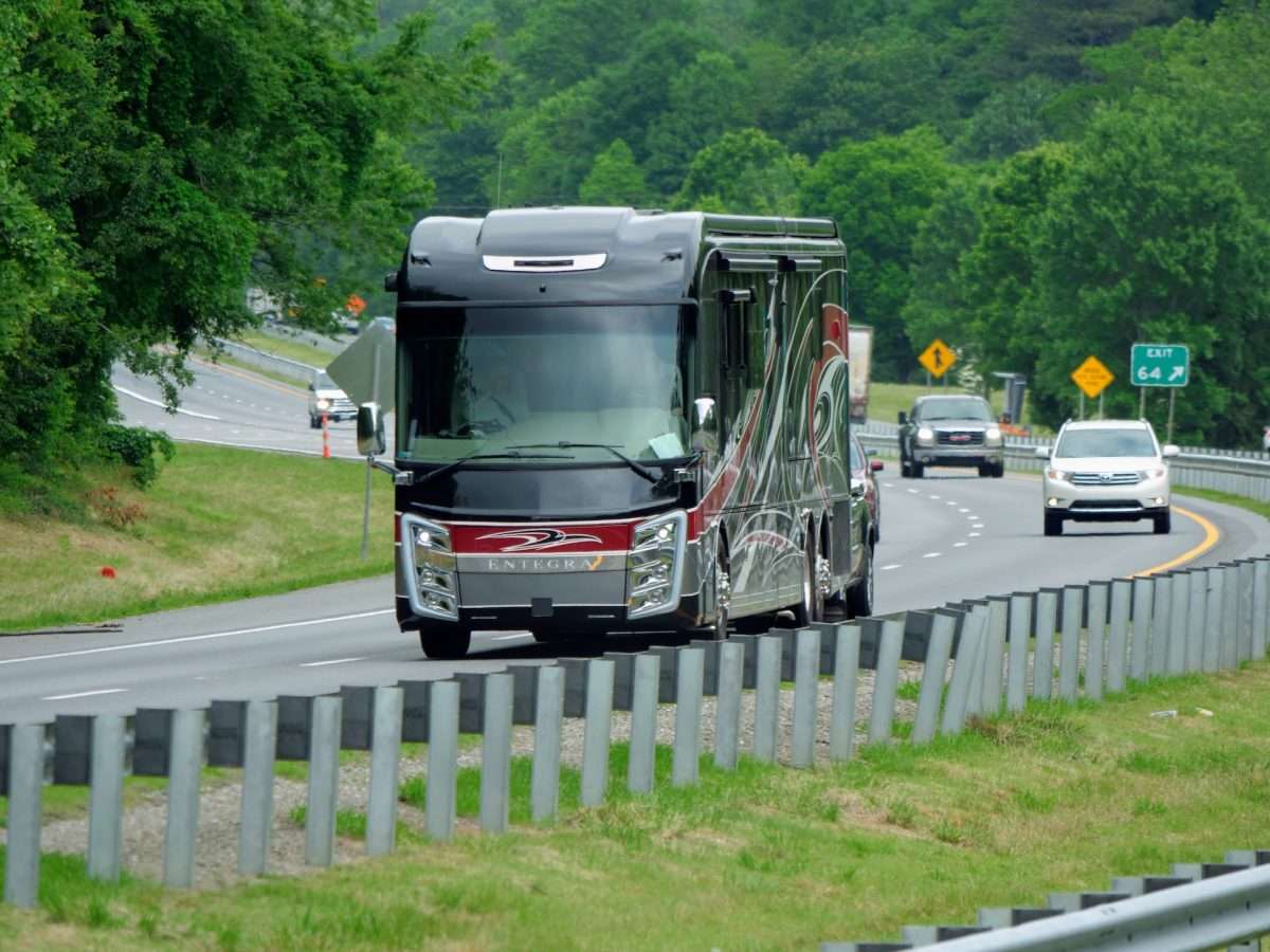 10 Reasons to Avoid a Drivable RV