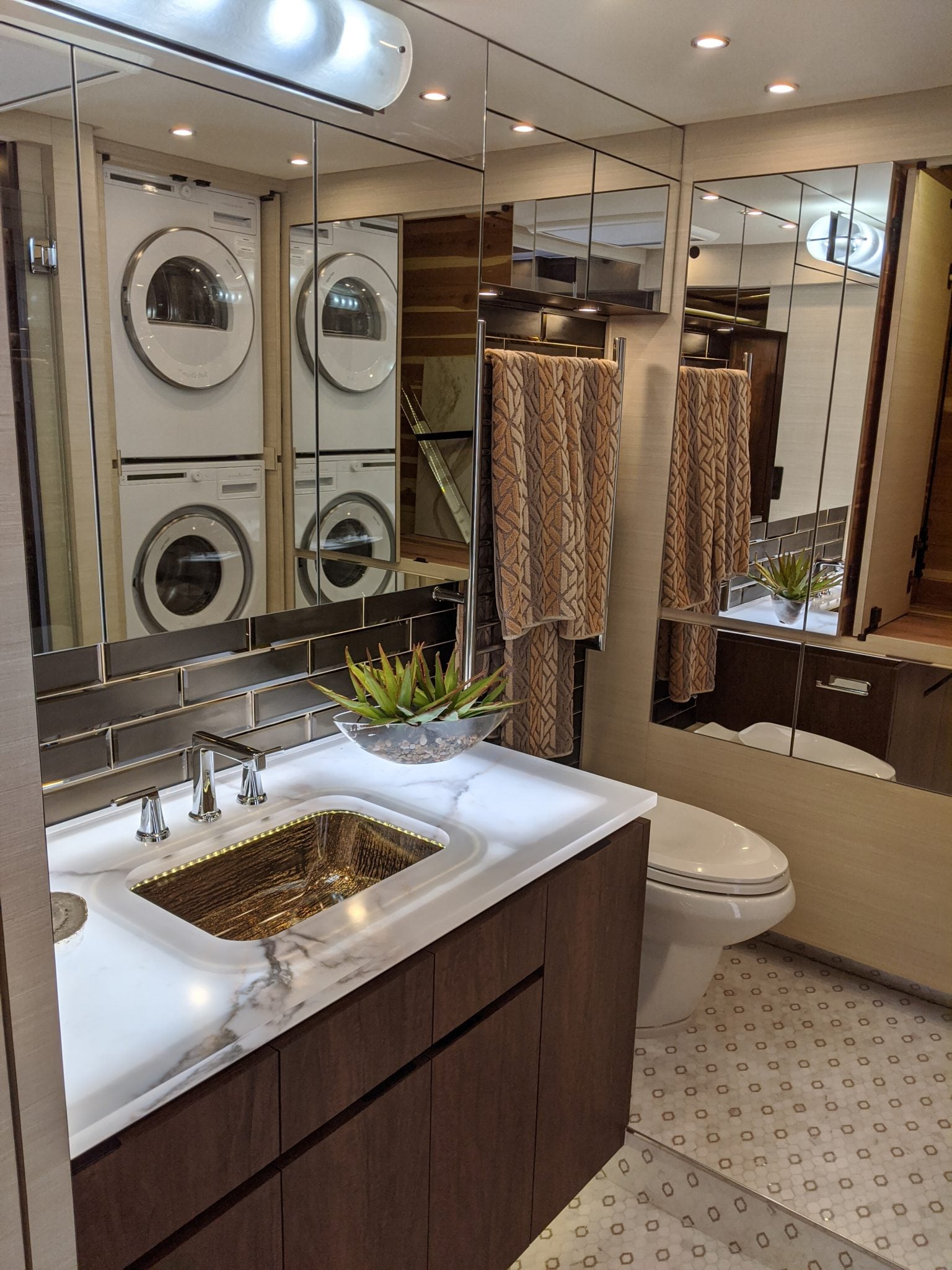 What's It Like Inside An RV?