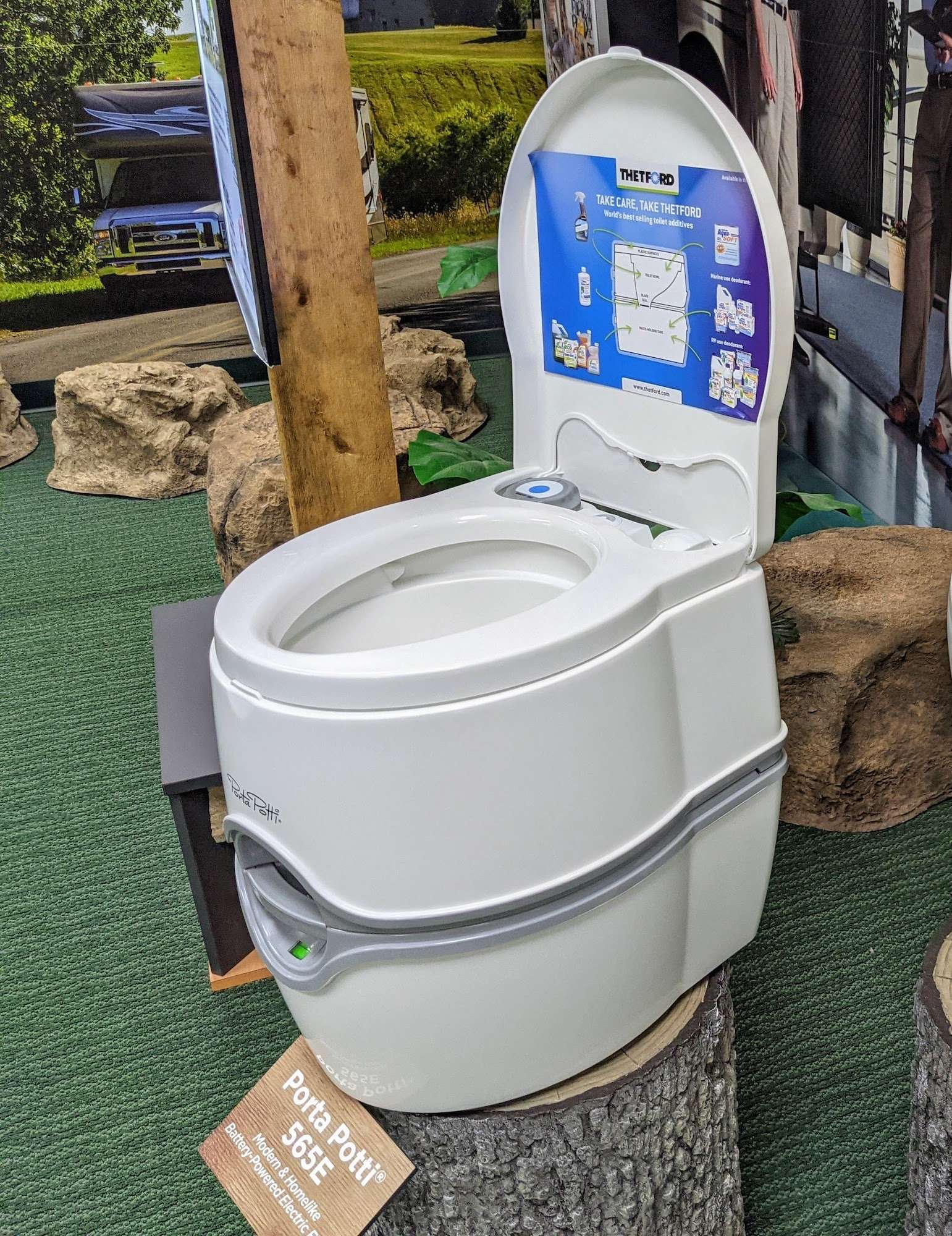 Portable Camping Toilets: What They Are and How They Work