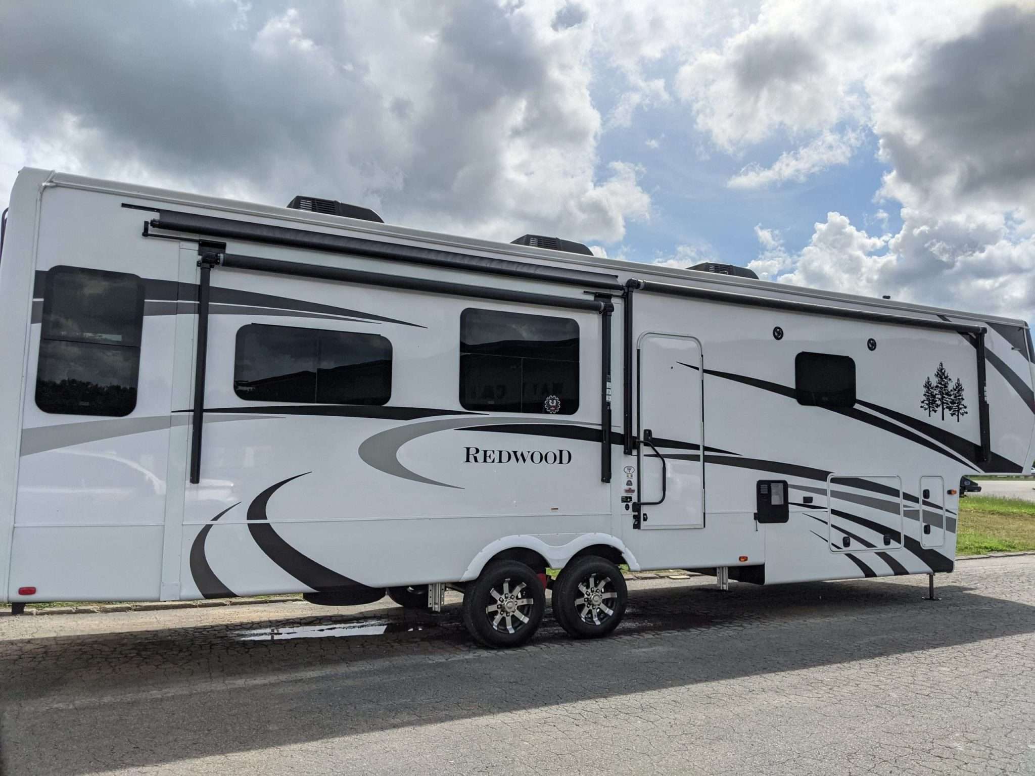 Is a Redwood RV Worth It? Floorplans, Complaints & How It Compares