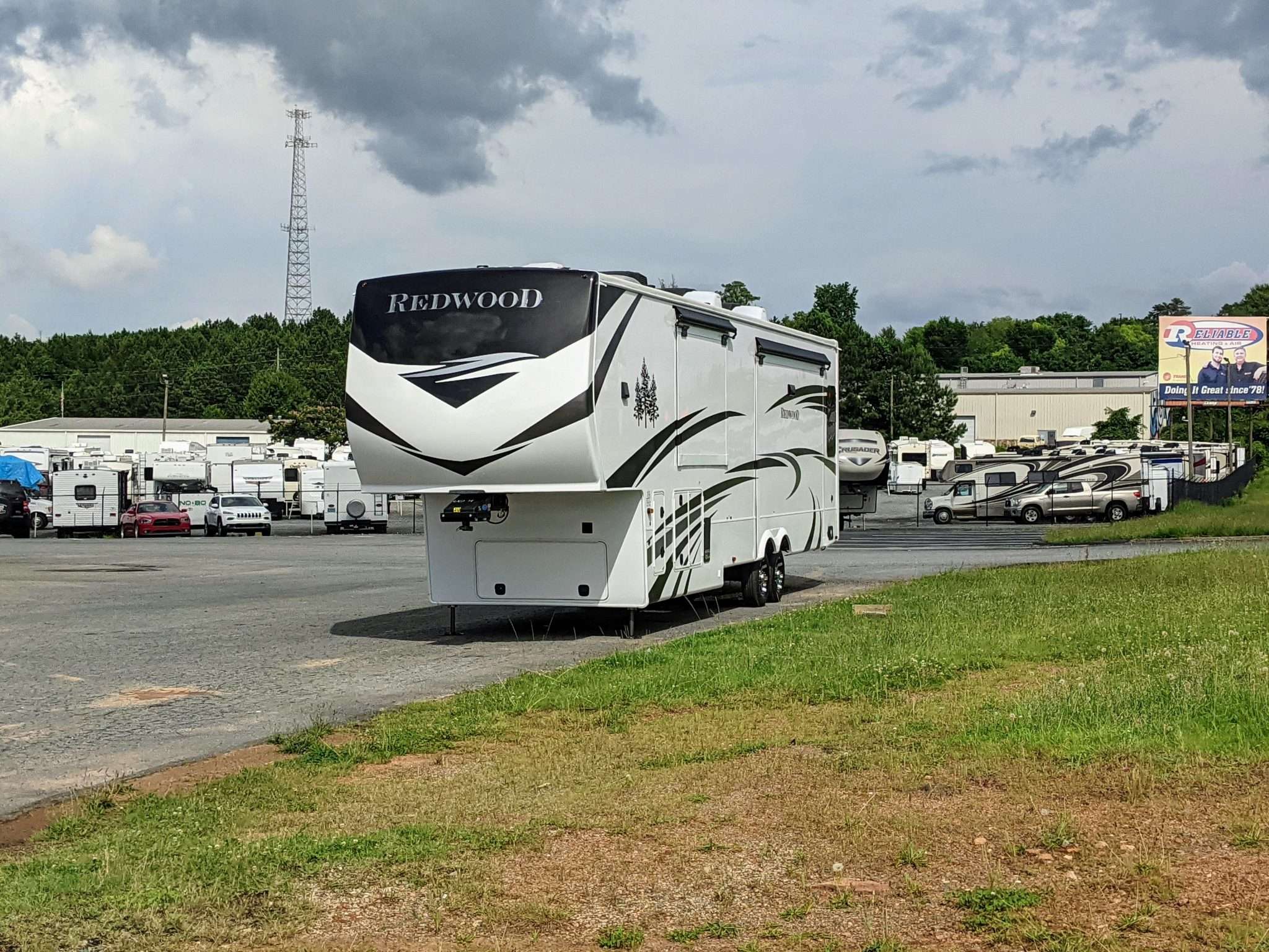 Is a Redwood RV Worth It? Floorplans, Complaints & How It Compares