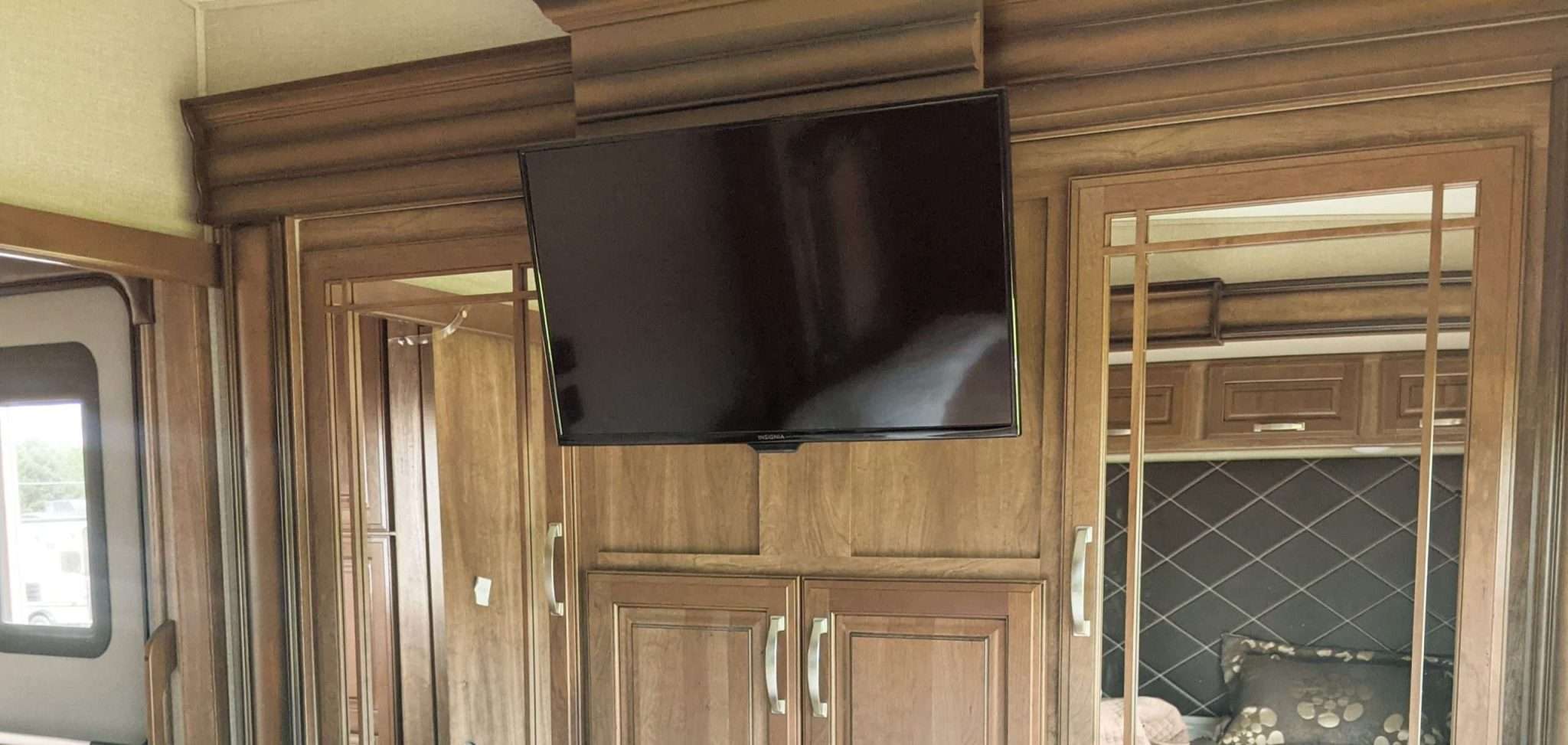 What Is a 12V TV and Is It More Efficient?