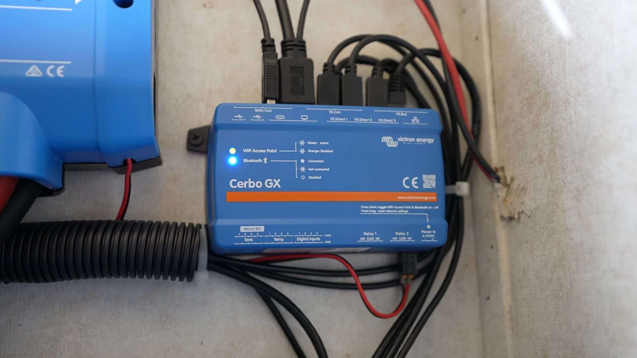 Building a Rugged Overland Solar Off-Grid Power System