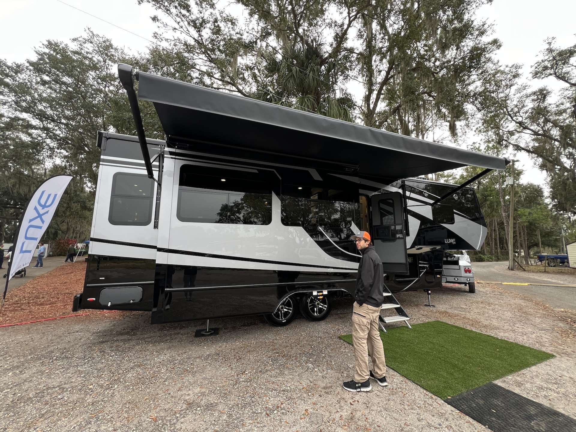 Who Is Luxe Fifth Wheel?