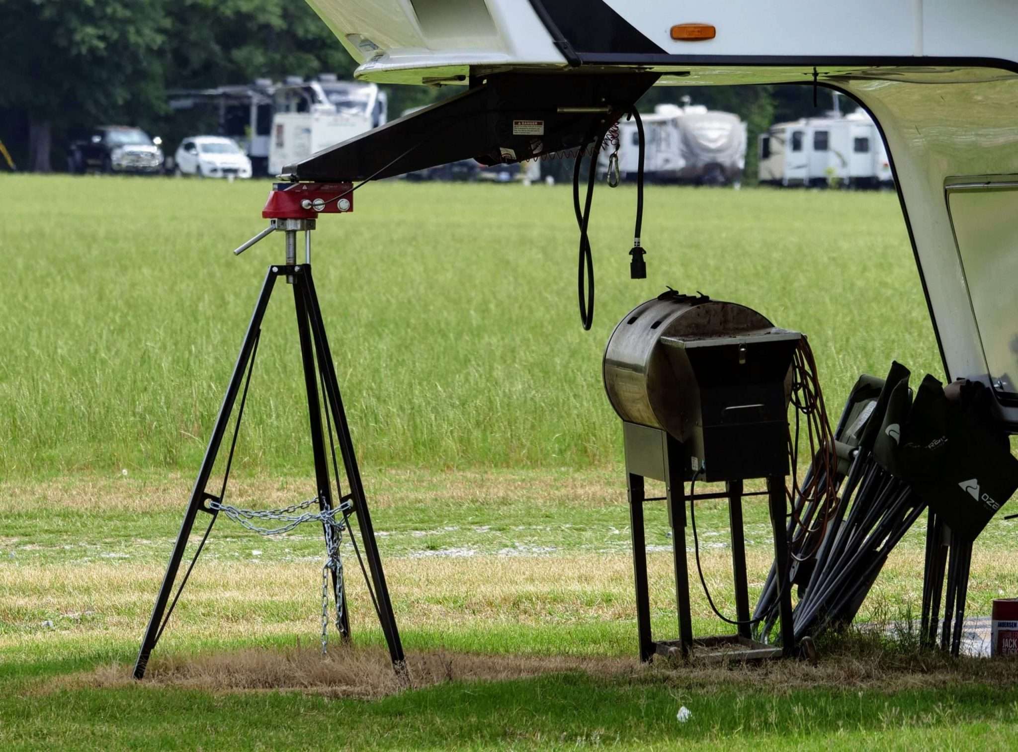 8 Great RV Grills for Portable Outside Campsite Cooking