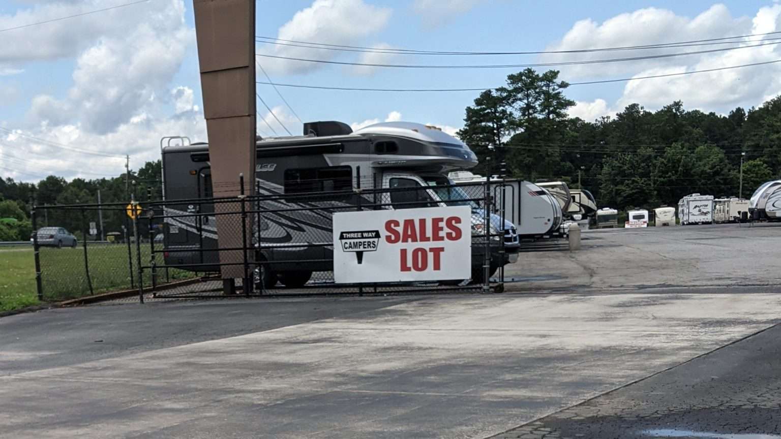 Selling Your RV? Here's What RV Consignment Really Means