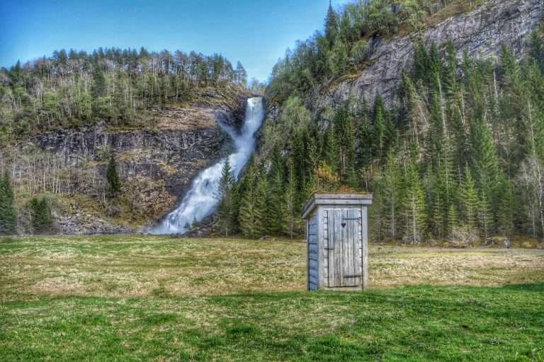 5 Best Off-Grid Toilet Options to Save Water and Manage Waste