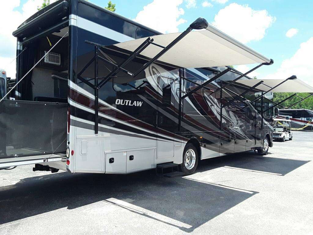 We Still Can't Get Over These Funny-Looking Outlaw Motorhomes
