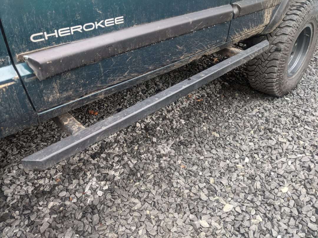 What Are Off-Road Rock Sliders?