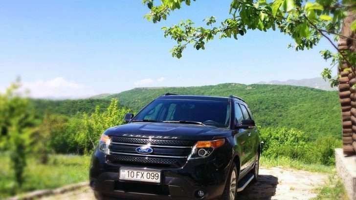 Which Ford Explorer Has the Highest Towing Capacity?