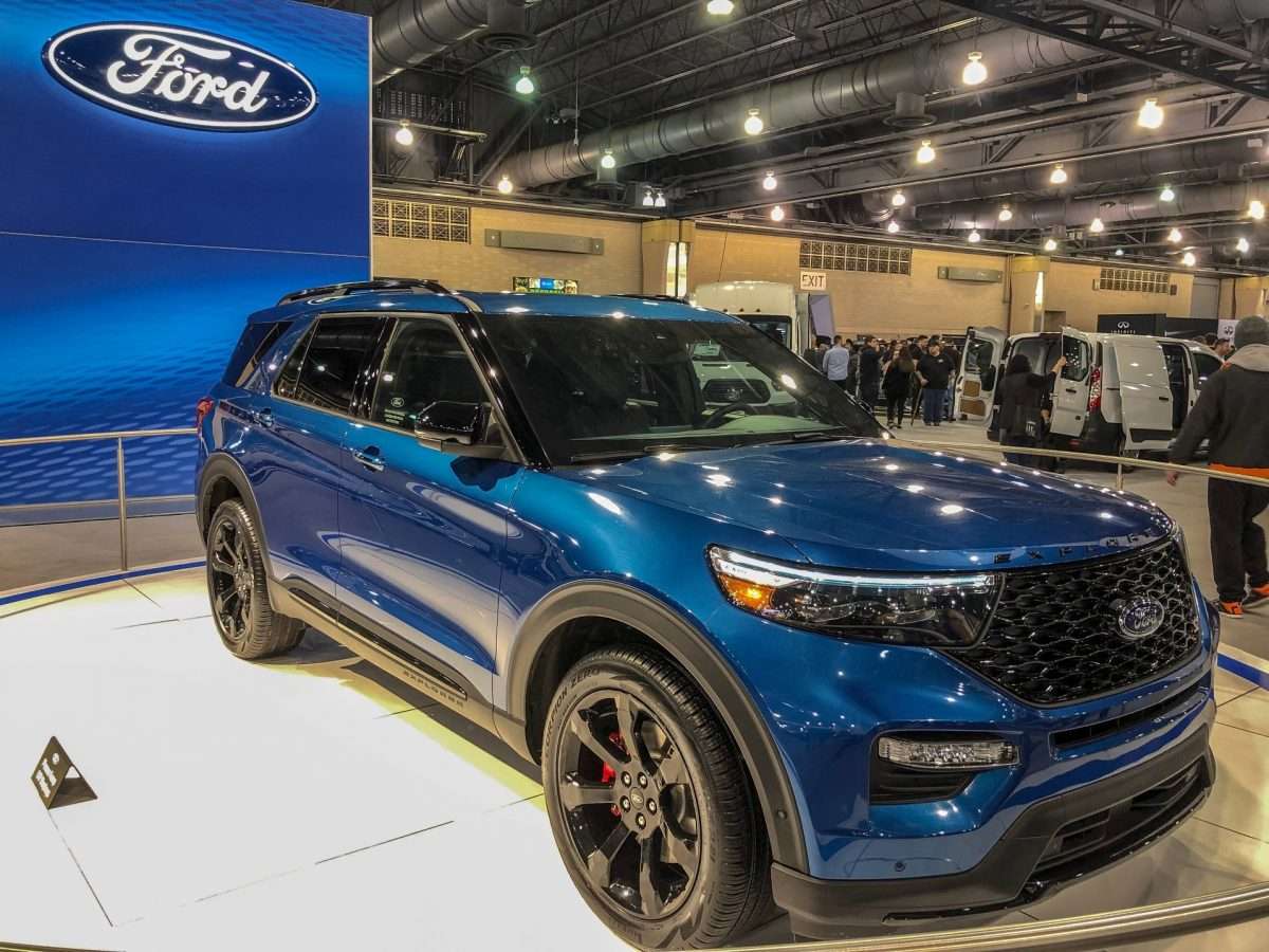 Which Ford Explorer Has the Highest Towing Capacity?