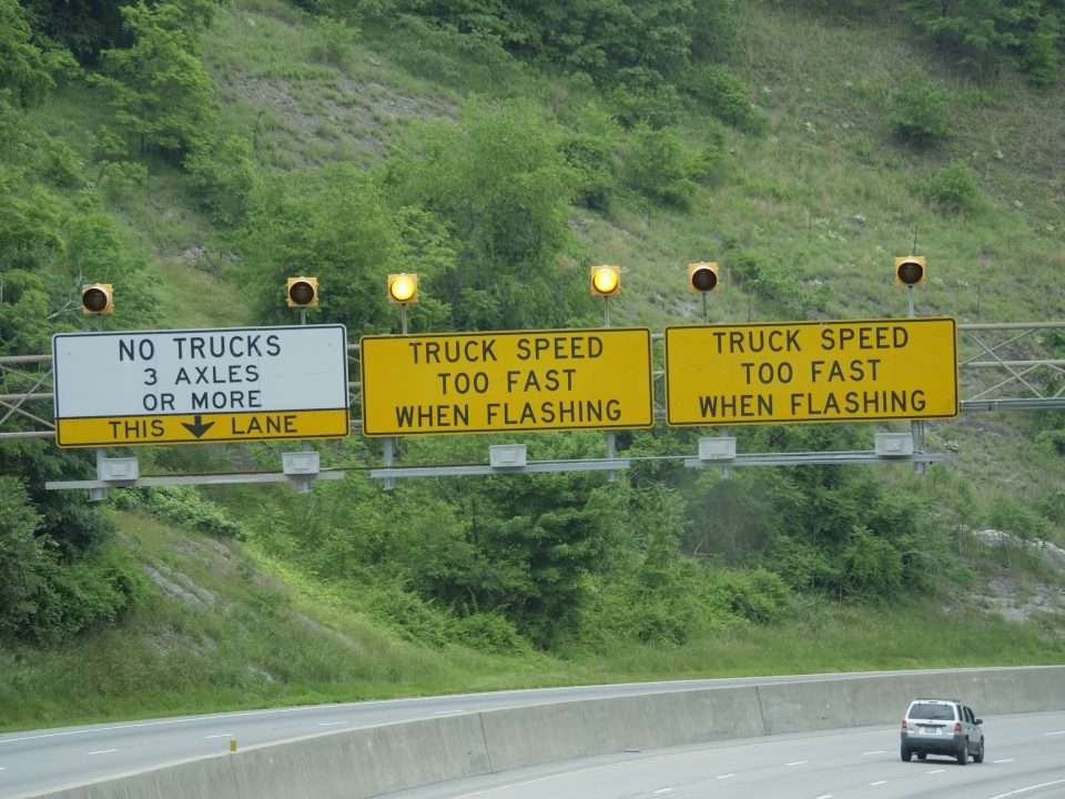What Does Road Grade Mean? 7 Things to Watch for When Driving Steep Roads