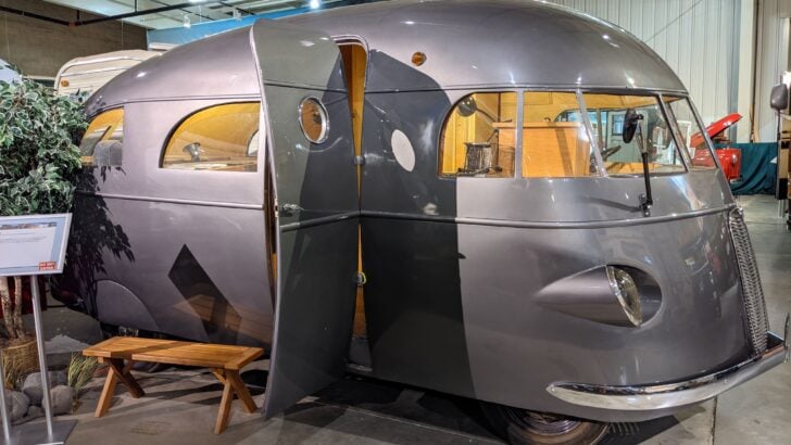9 Coolest Blast-From-the-Past Vintage Motorhomes