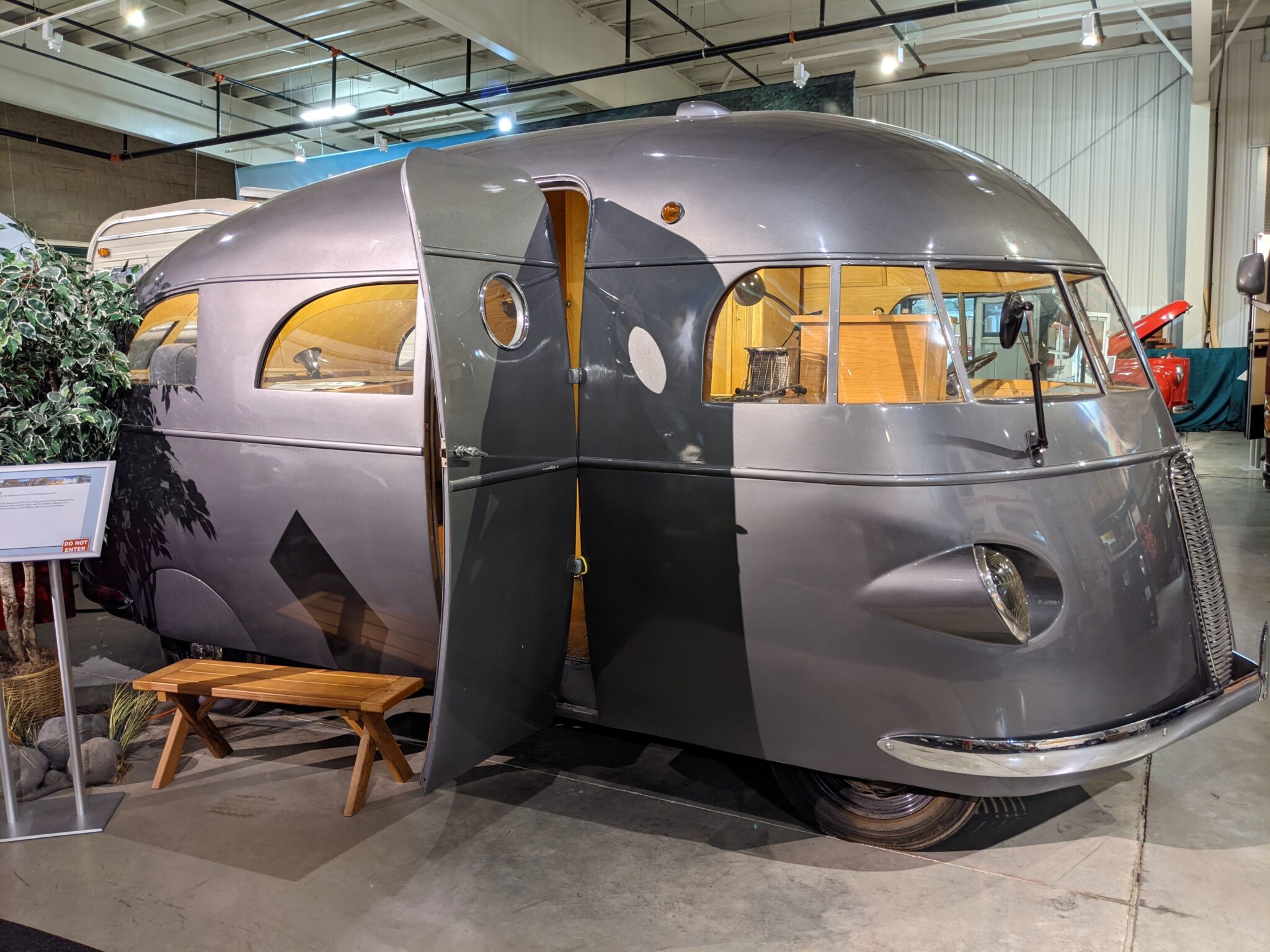 9 Coolest Blast-From-the-Past Vintage Motorhomes