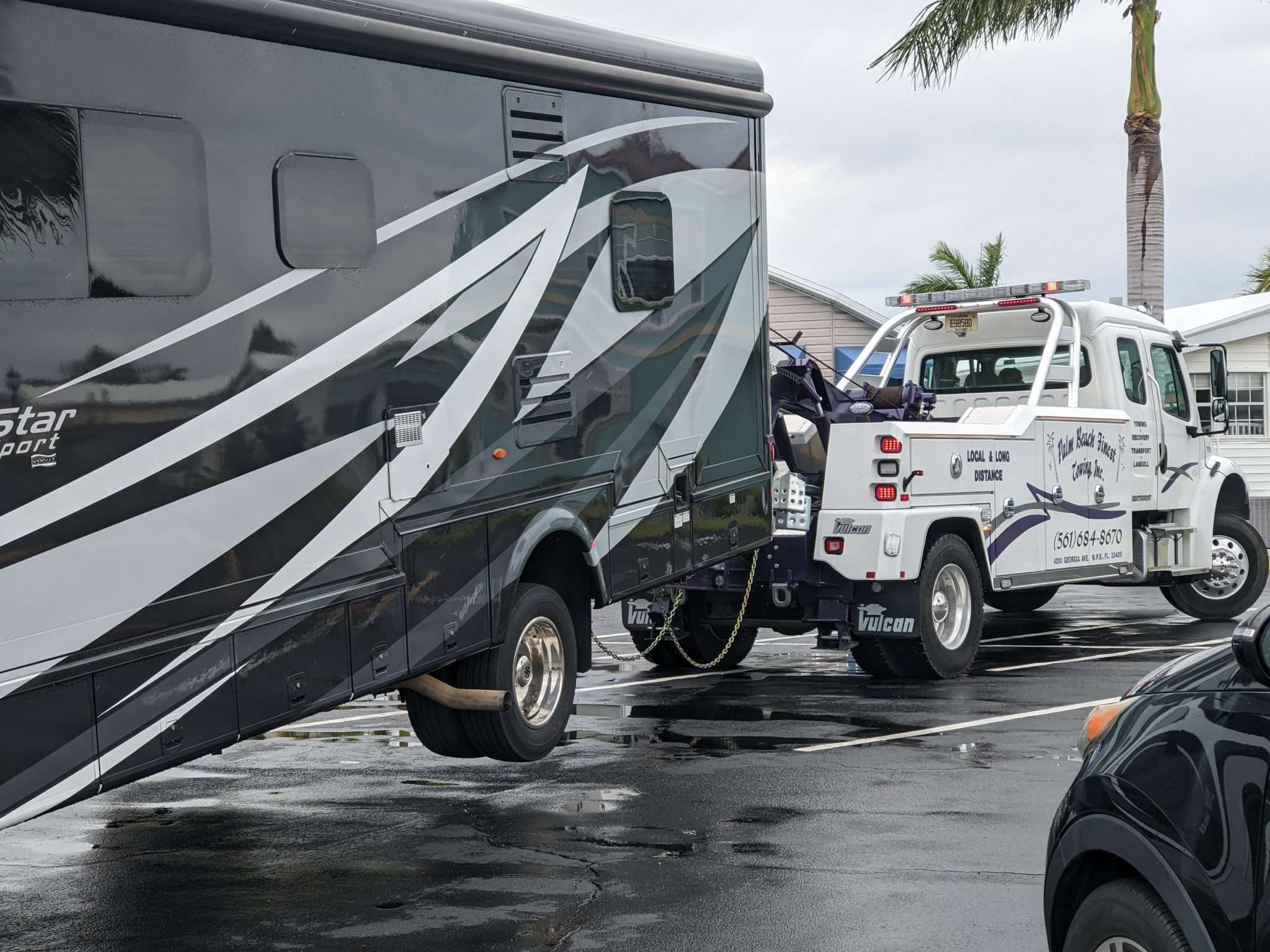 RV Nightmare: Towing a Broken Motorhome