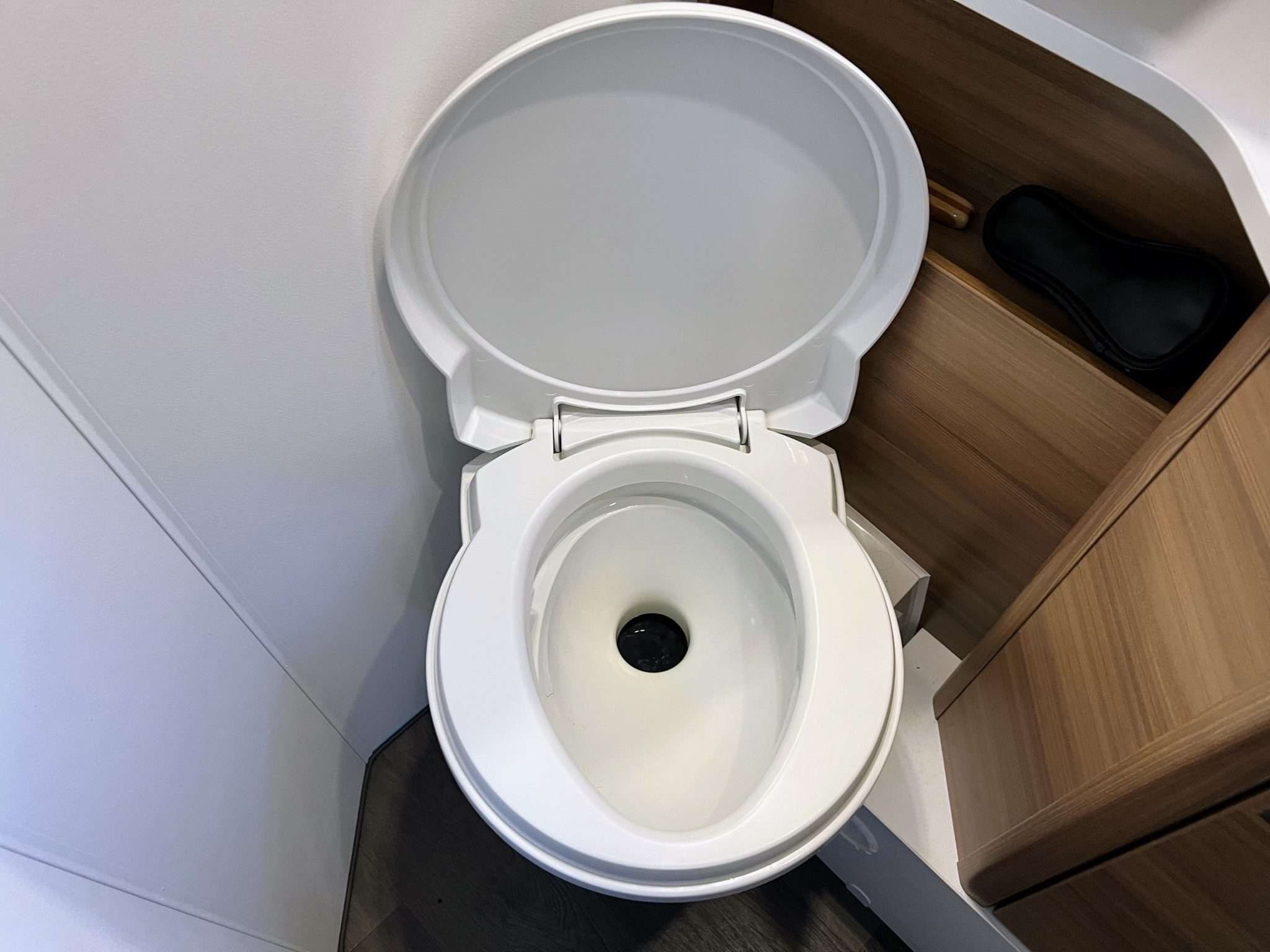 5 Best Cassette Toilets and Replacement Guide