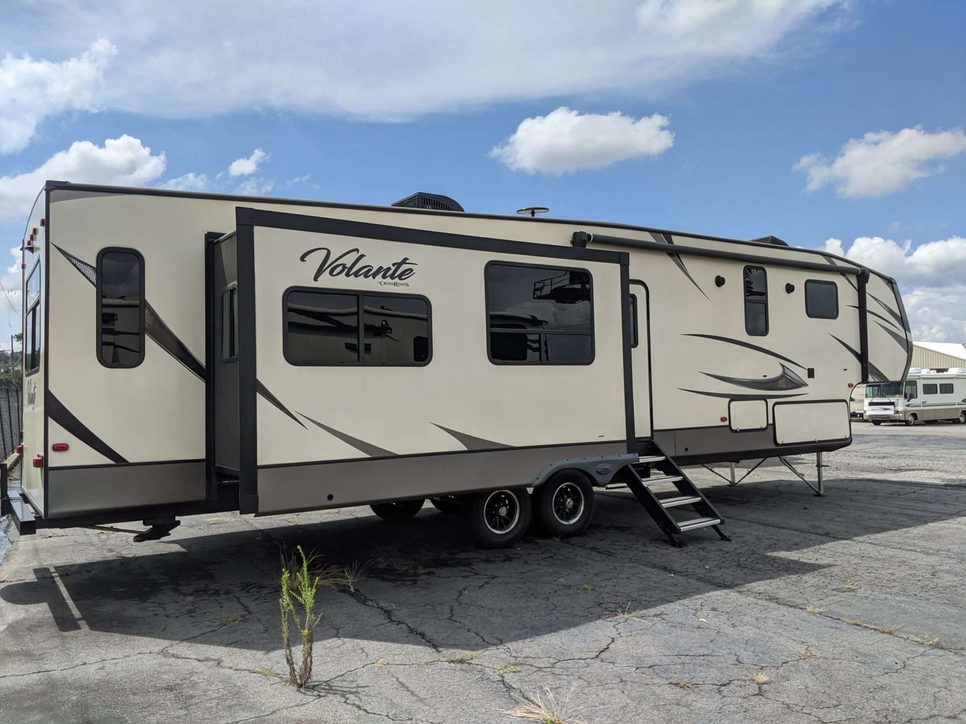 Cheap Fifth Wheels: Pros, Cons, and Your 5 Best Options