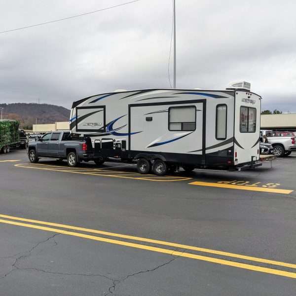 Cheap Fifth Wheels: Pros, Cons, and Your 5 Best Options