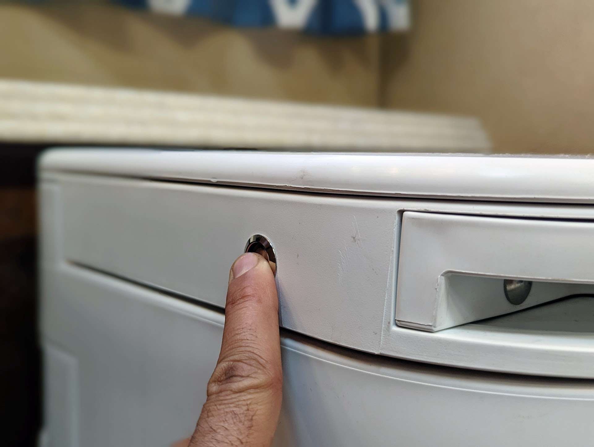 OGO Composting Installation and Toilet Review After 2 Years Full-Time Use