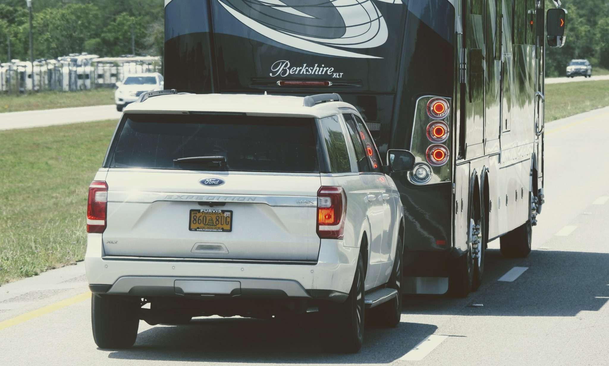 Flat Towing Explained: What Vehicles Work and How