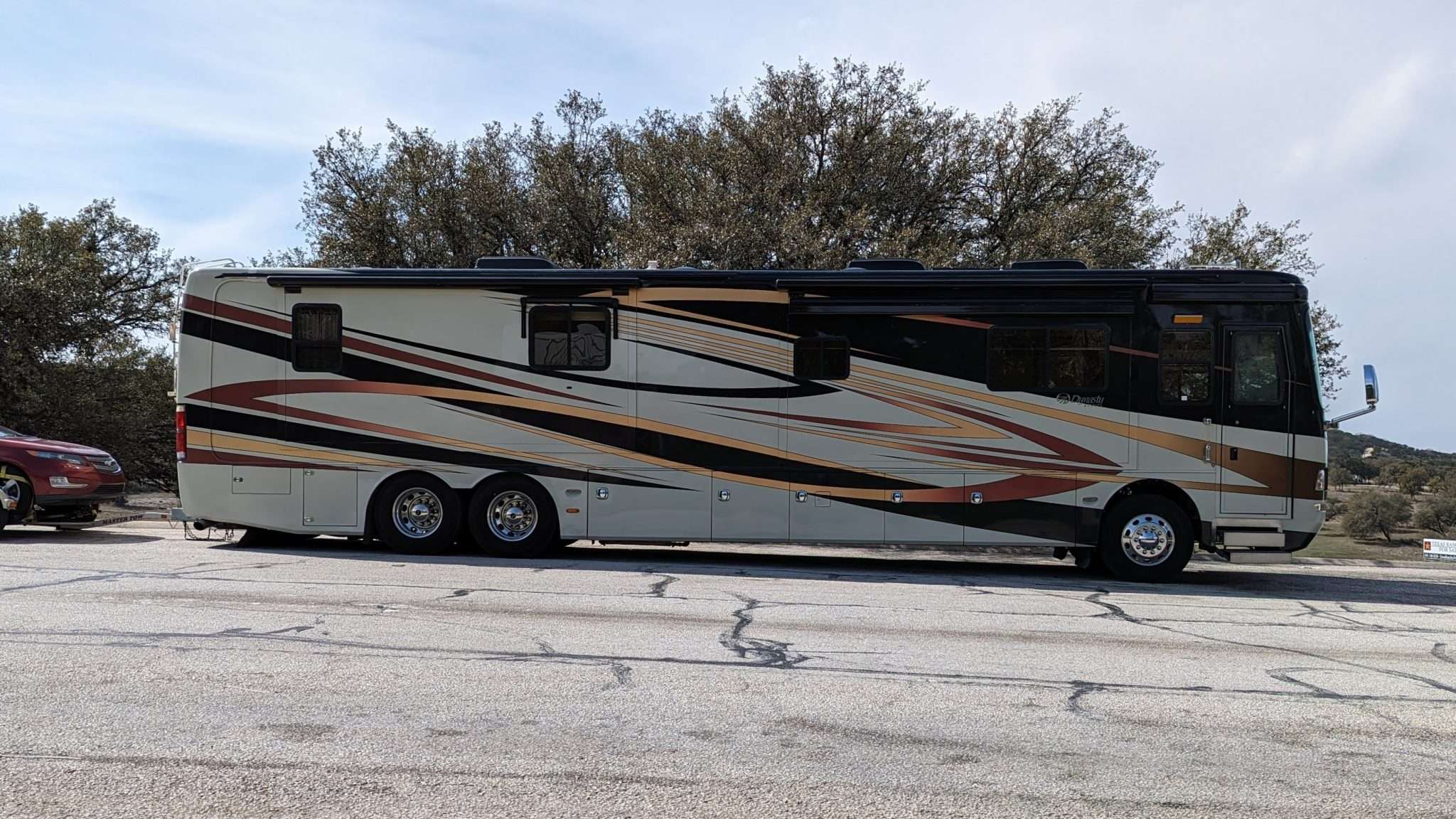 RV Auto Leveling Systems: What You Need to Know First