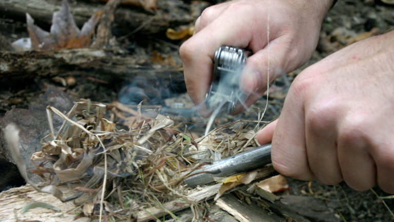 How to Start a Fire With Magnesium: A Beginners Guide