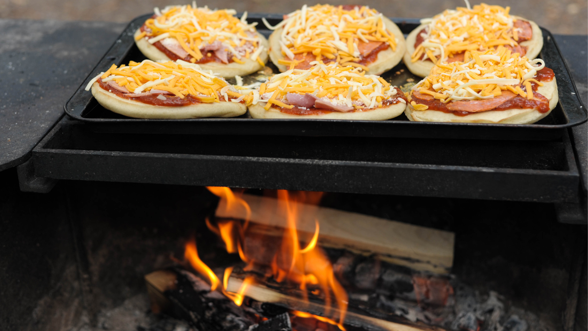 How to Cook an Amazing Pizza Over the Campfire