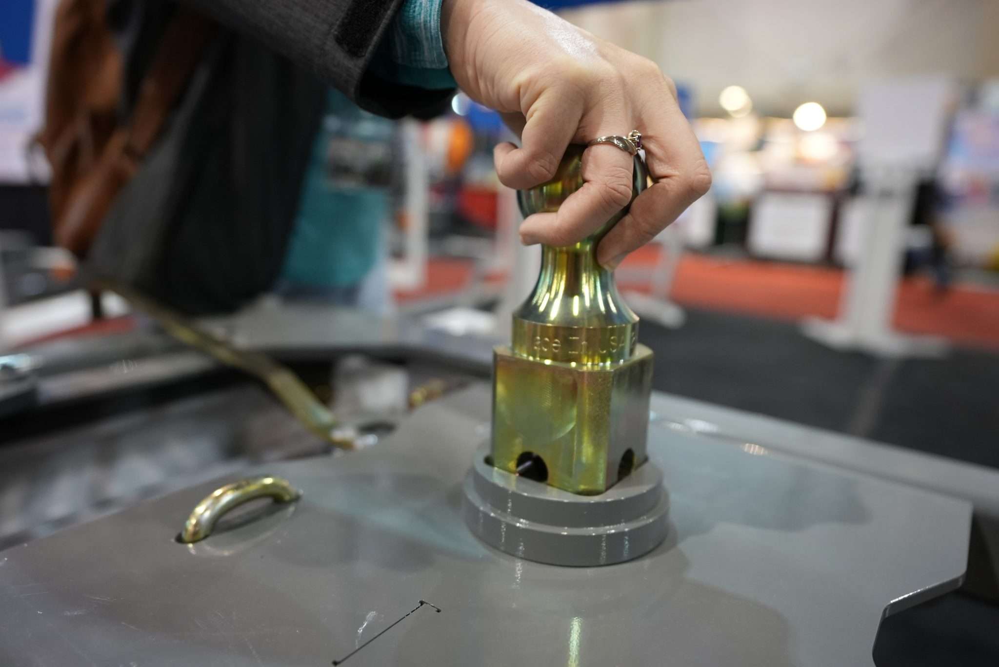 Trailer Hitch Ball Sizes Explained: Get the Right Size for the Job