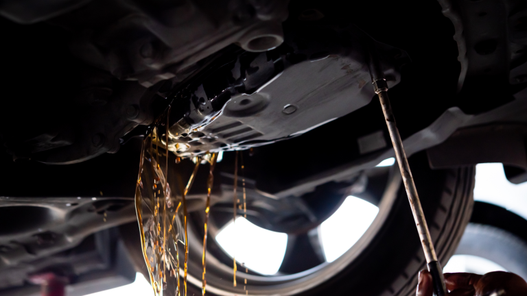 Transmission Fluid Color and Odor Warning Signs