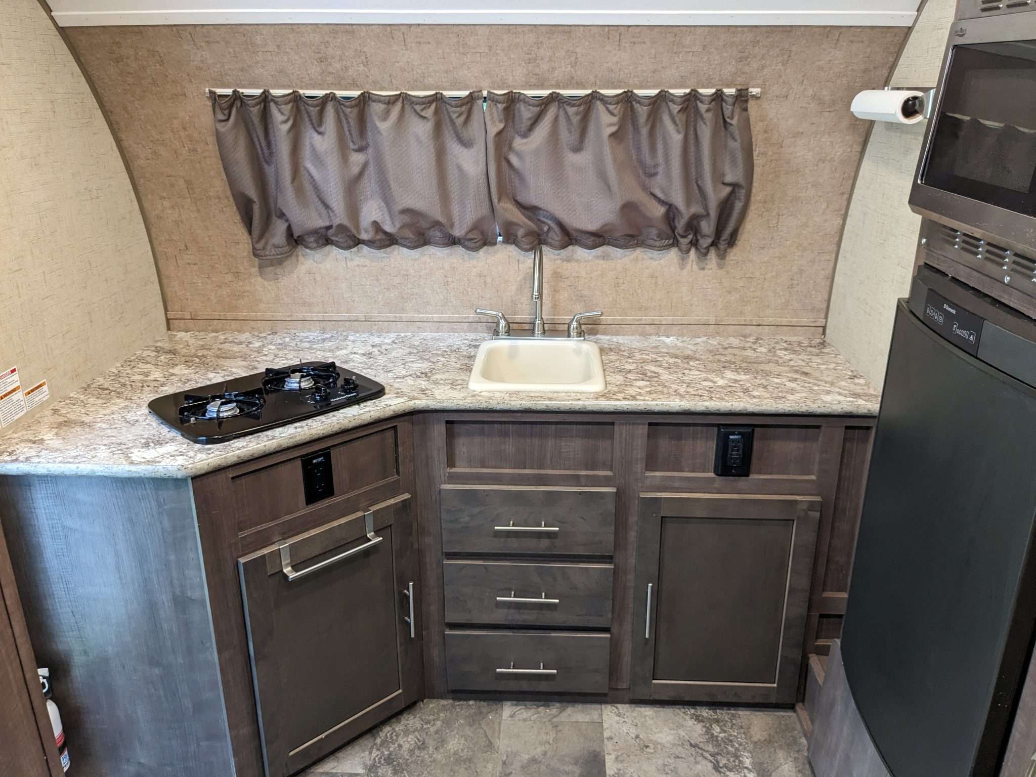 6 Best Rear Kitchen Travel Trailers You Have to See