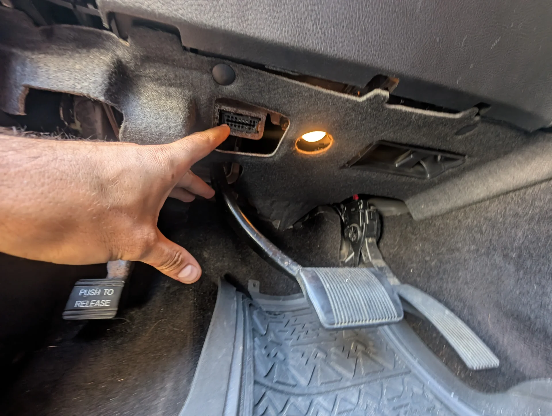 Everyone Should Have An OBD2 Scanner, Here's Why