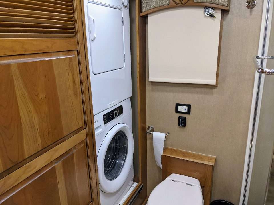 What Is the Best Washer and Dryer for an RV Camper?