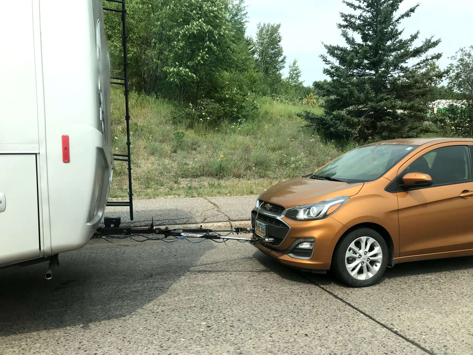 Best Flat Tow Bars for RV Towing, as Recommended by RV Experts
