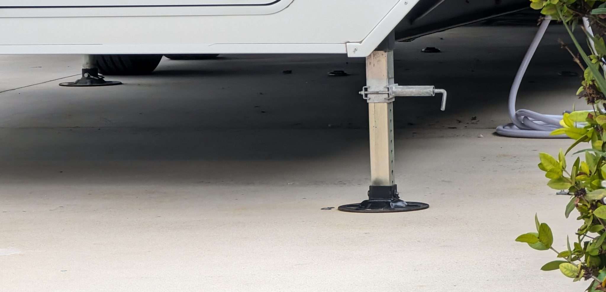 Fifth Wheel Landing Gear: Issues, Maintenance, and Repairs
