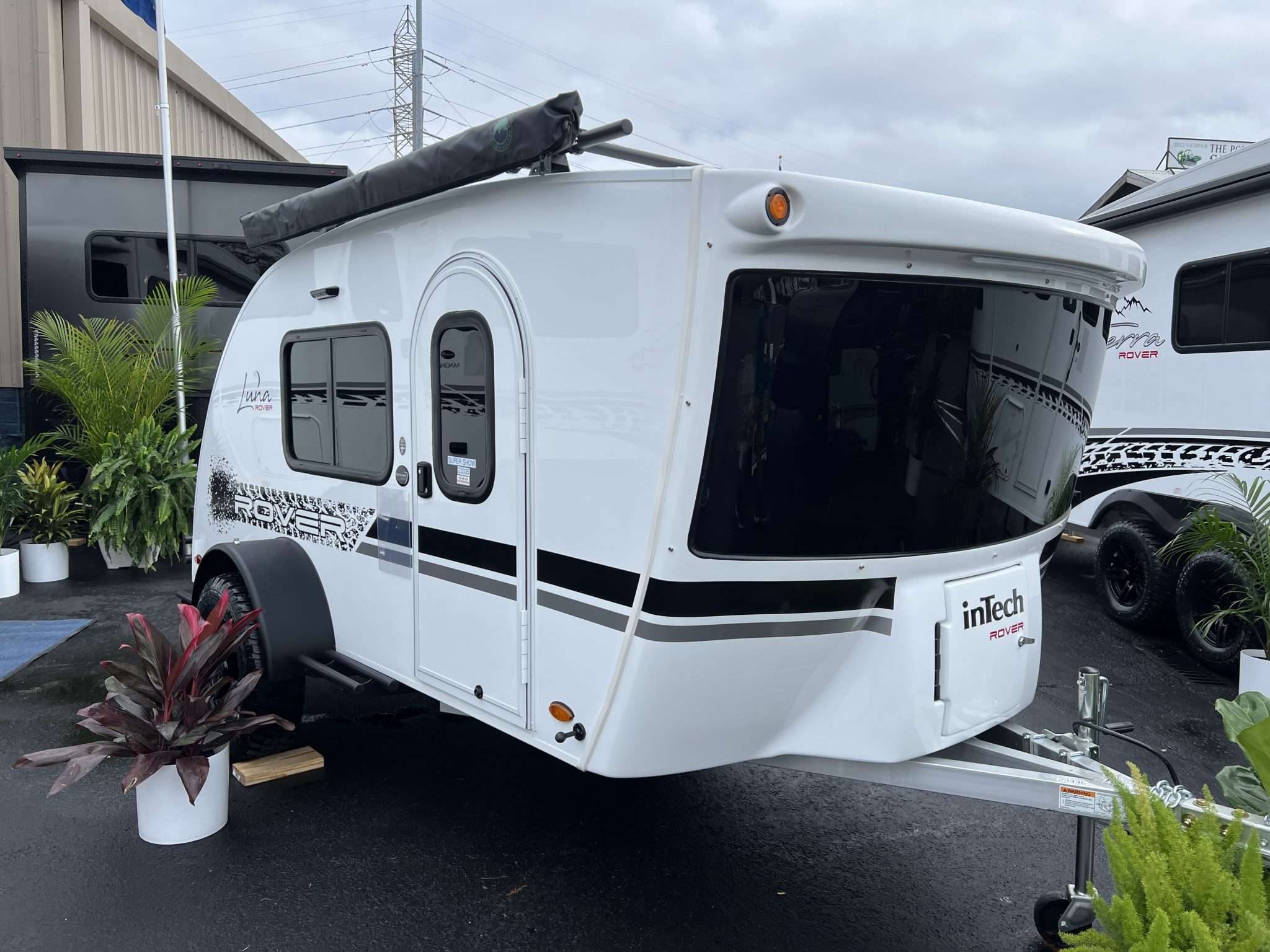 7 Impressive Airstream Alternatives for Modern Nomads