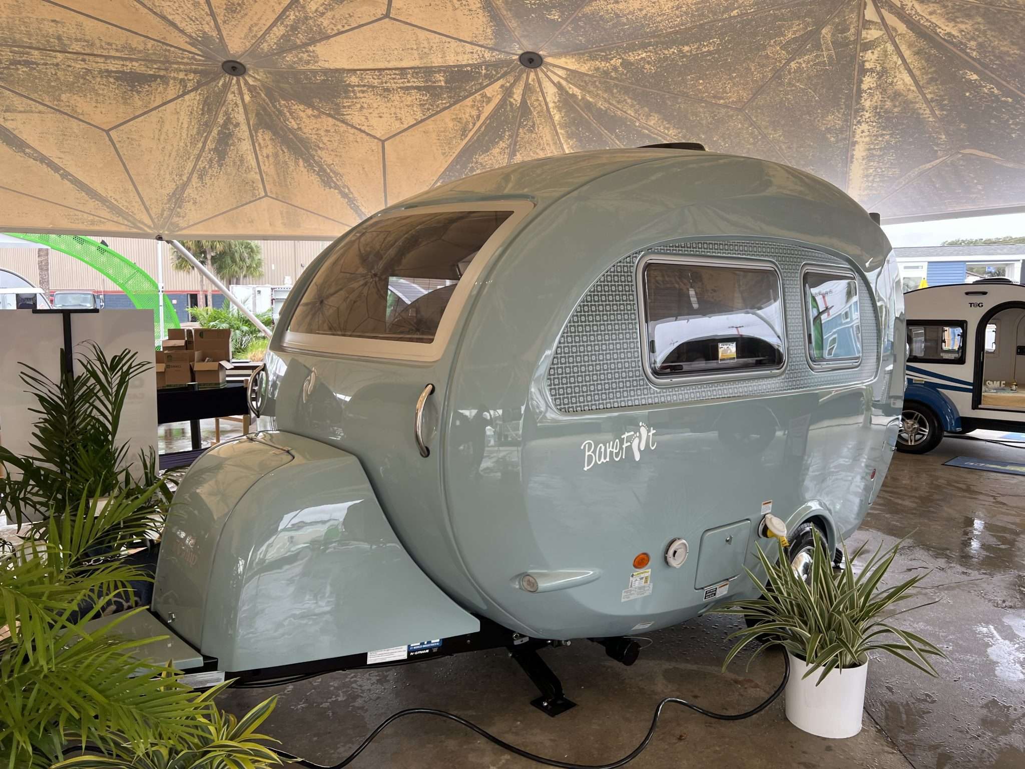 7 Impressive Airstream Alternatives for Modern Nomads